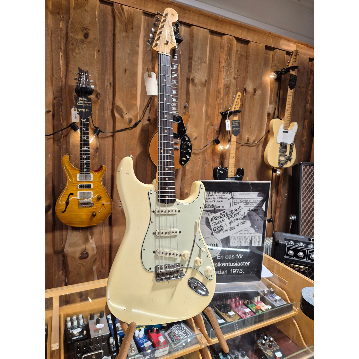 Fender - Stratocaster 1963 Olympic White Refin – Musik Utan Gränser